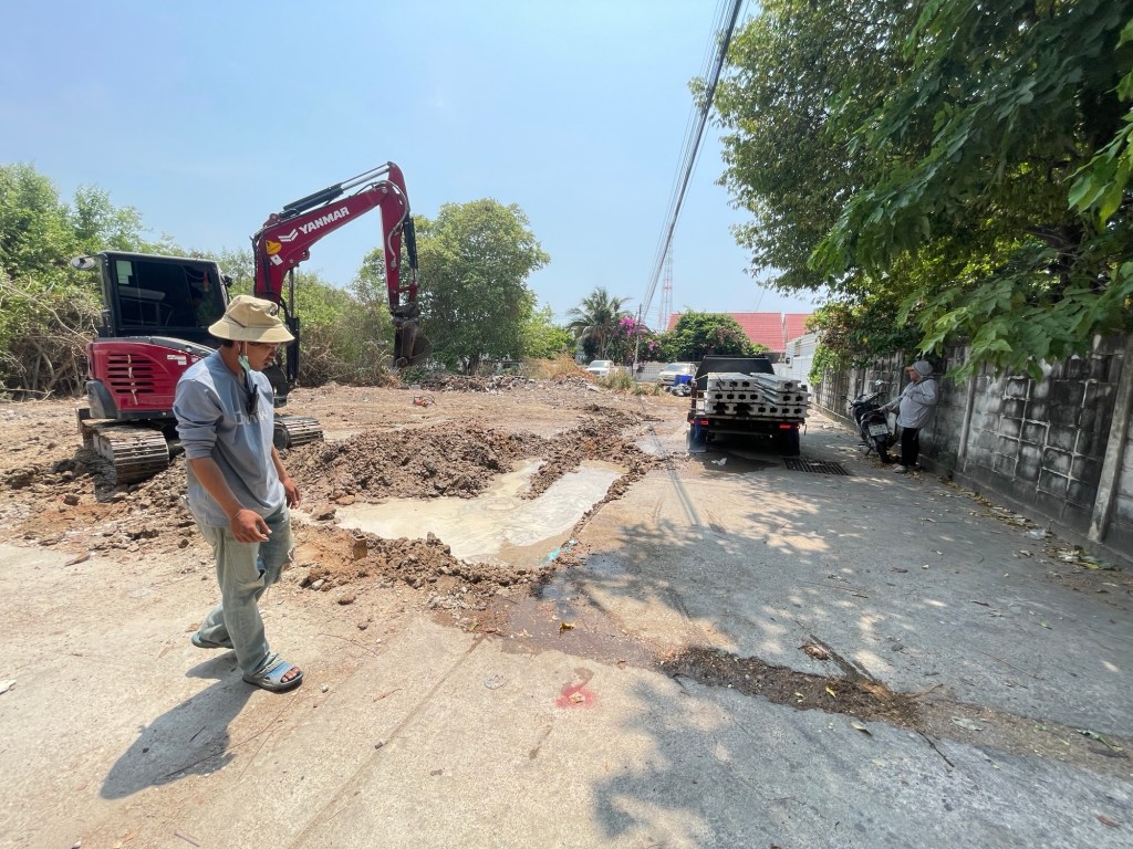 งานติดตั้งรั้วสำเร็จ 55 เมตร หัวหิน ซอย 39 – รับเหมาก่อสร้างบ้านหัวหิน ...